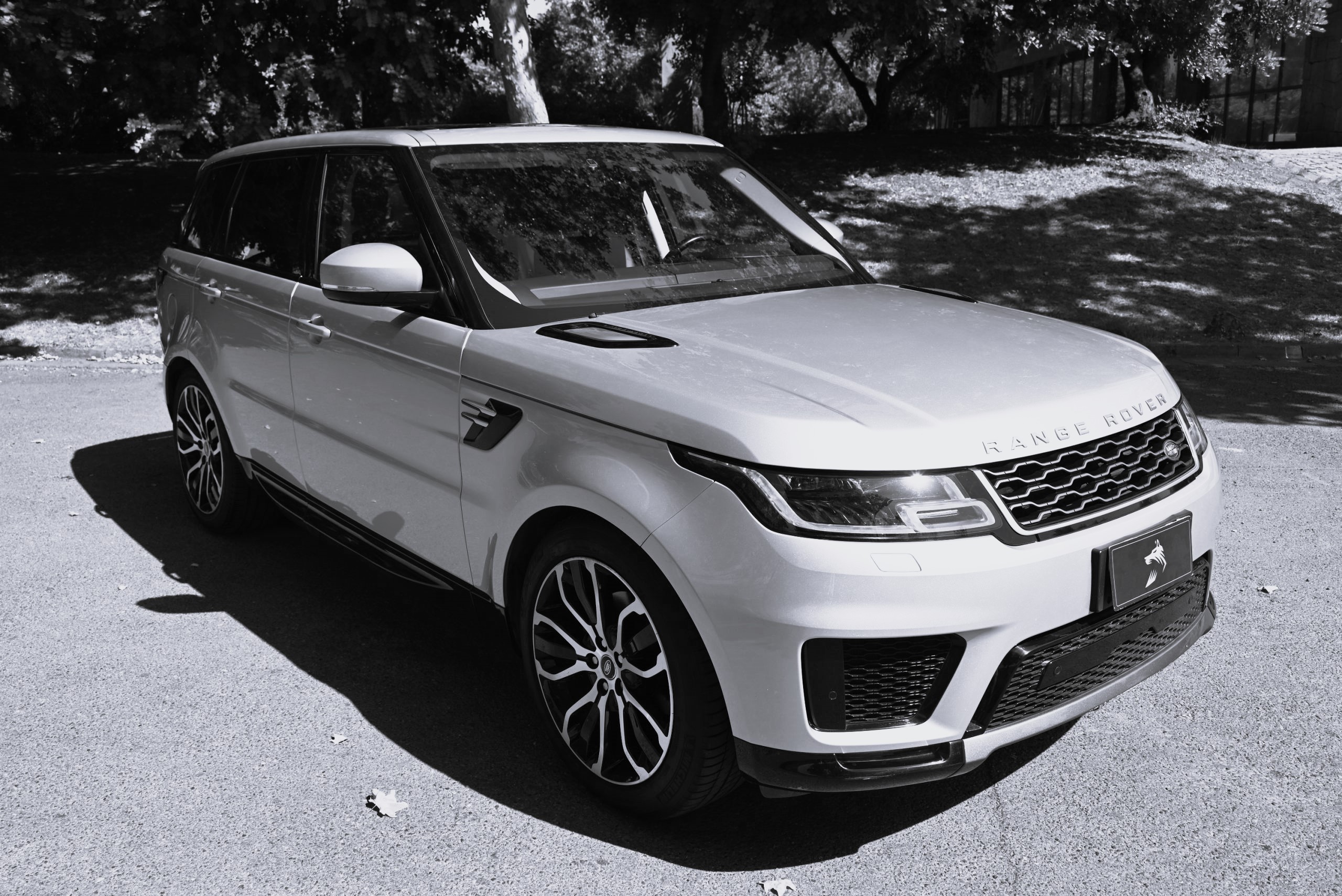 Land Rover Range Rover Sport 3.0 SD V6 HSE – Wolf Motors