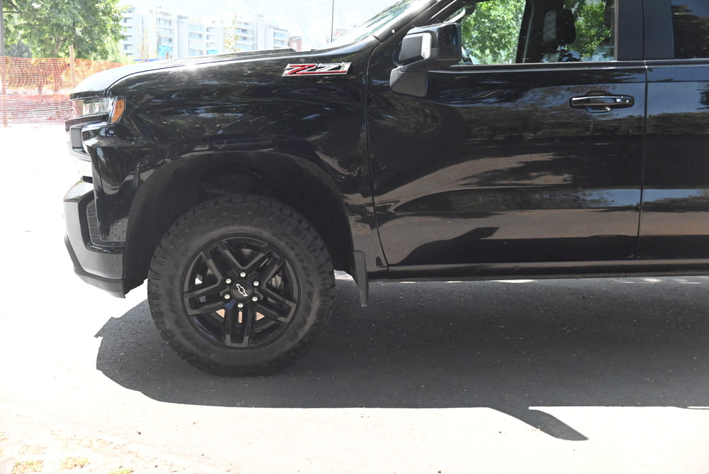 Chevrolet Silverado Trail Boss Z71 – Wolf Motors